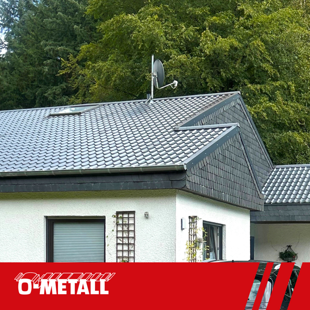 METAL ROOF TILE ECONOLINE - THE LOOK OF A TILE ROOF & ADVANTAGES OF ...